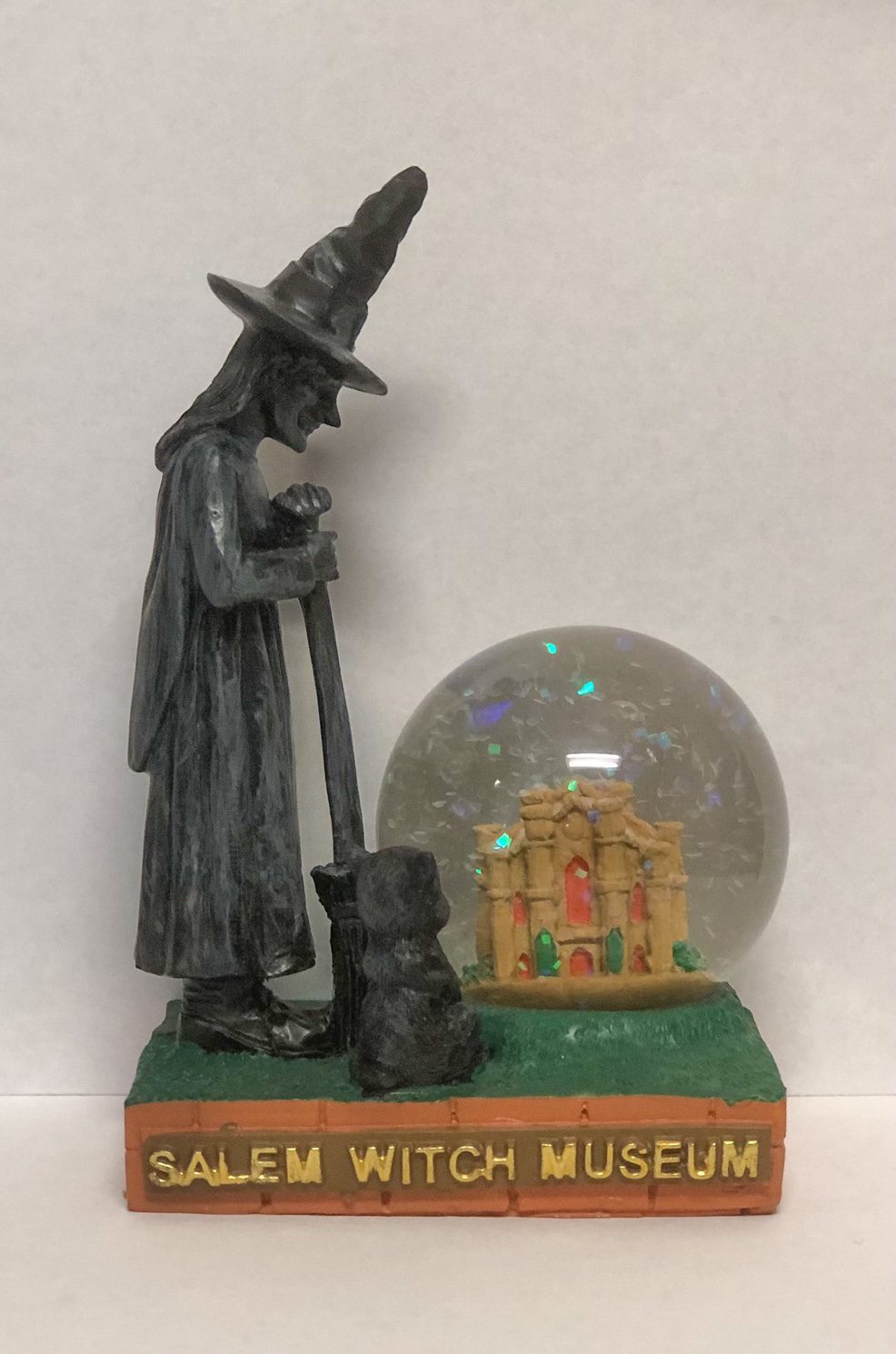 Wizard Oz Snow Sculpture